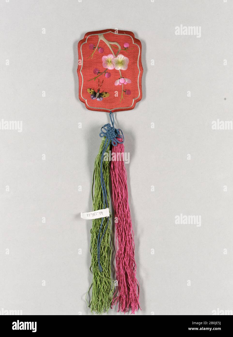 Mirror textiles hi-res stock photography and images - Alamy
