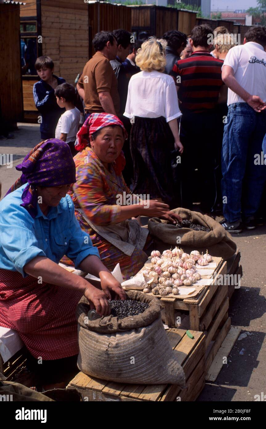 Russia siberia irkutsk market hi-res stock photography and images - Alamy