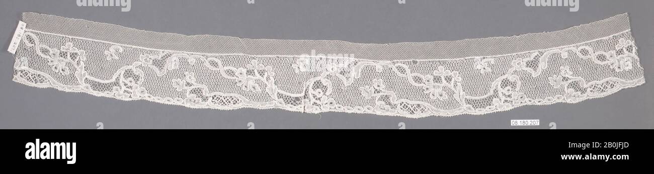 Piece, Flemish, Mechlin, 18th century, Flemish, Mechlin, Bobbin lace, L ...