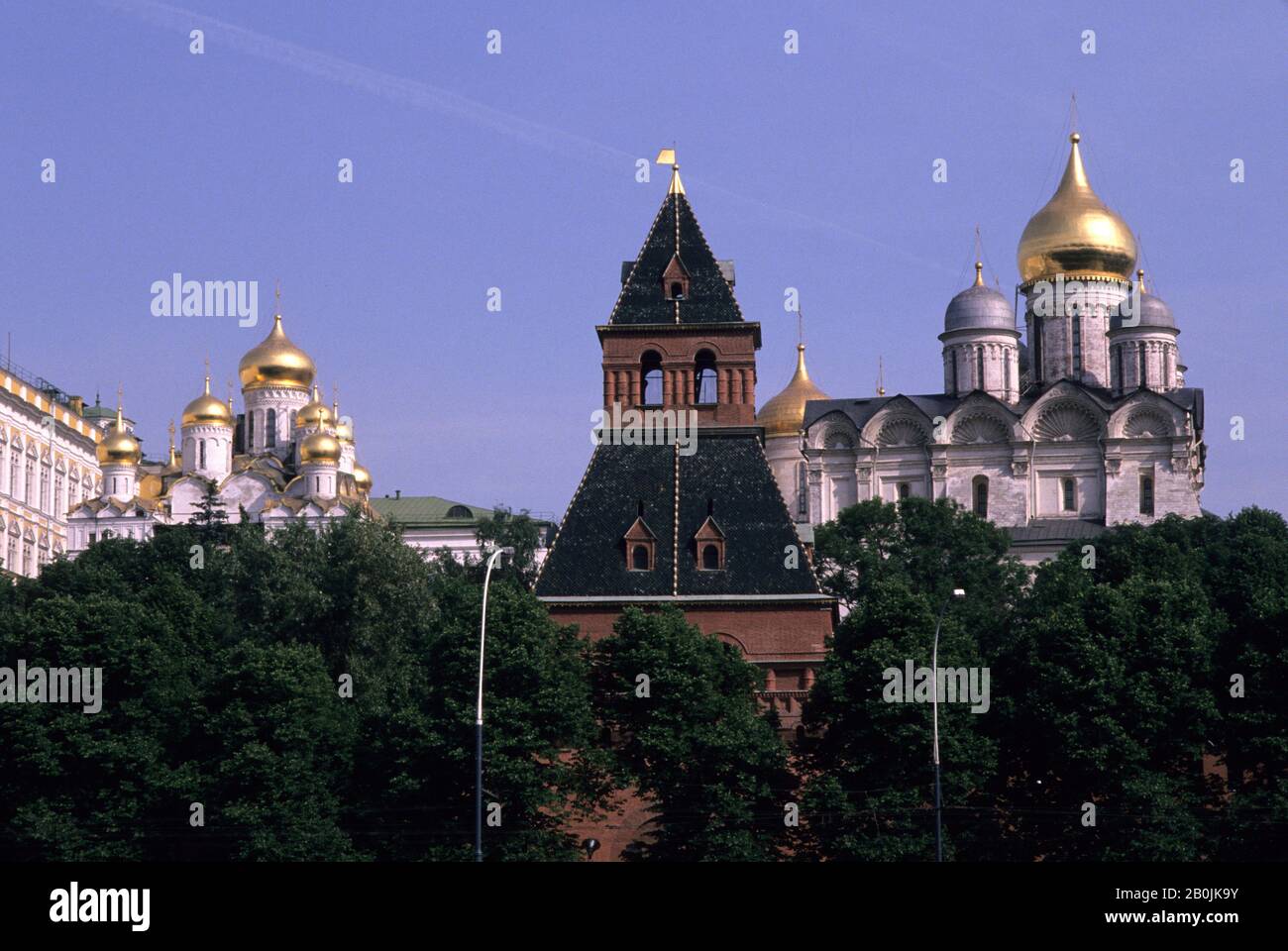 RUSSIA, MOSCOW, VIEW OF KREMLIN Stock Photo - Alamy