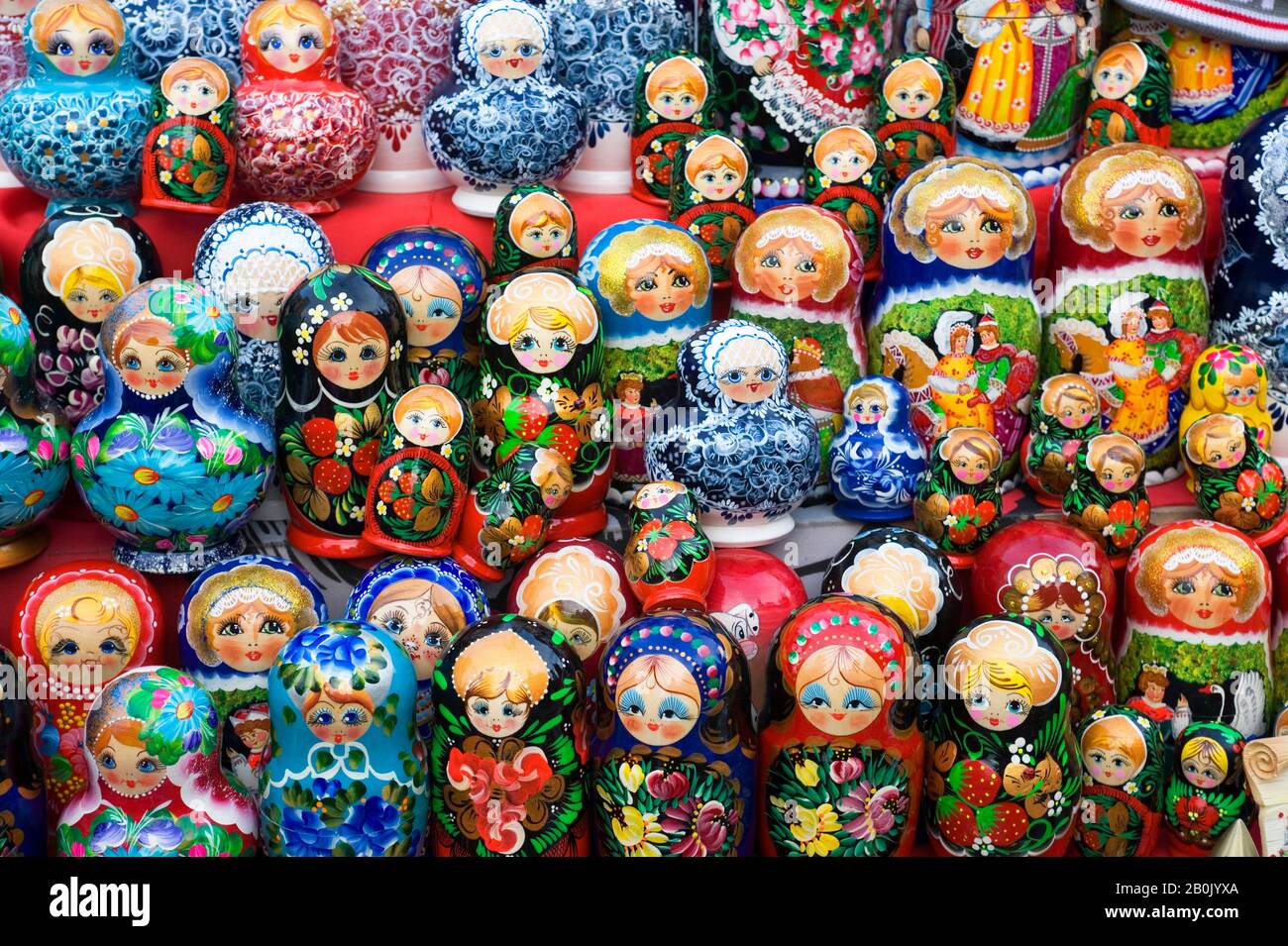 RUSSIA, MOSCOW, MATRYOSHKA DOLLS (NESTING DOLLS Stock Photo - Alamy