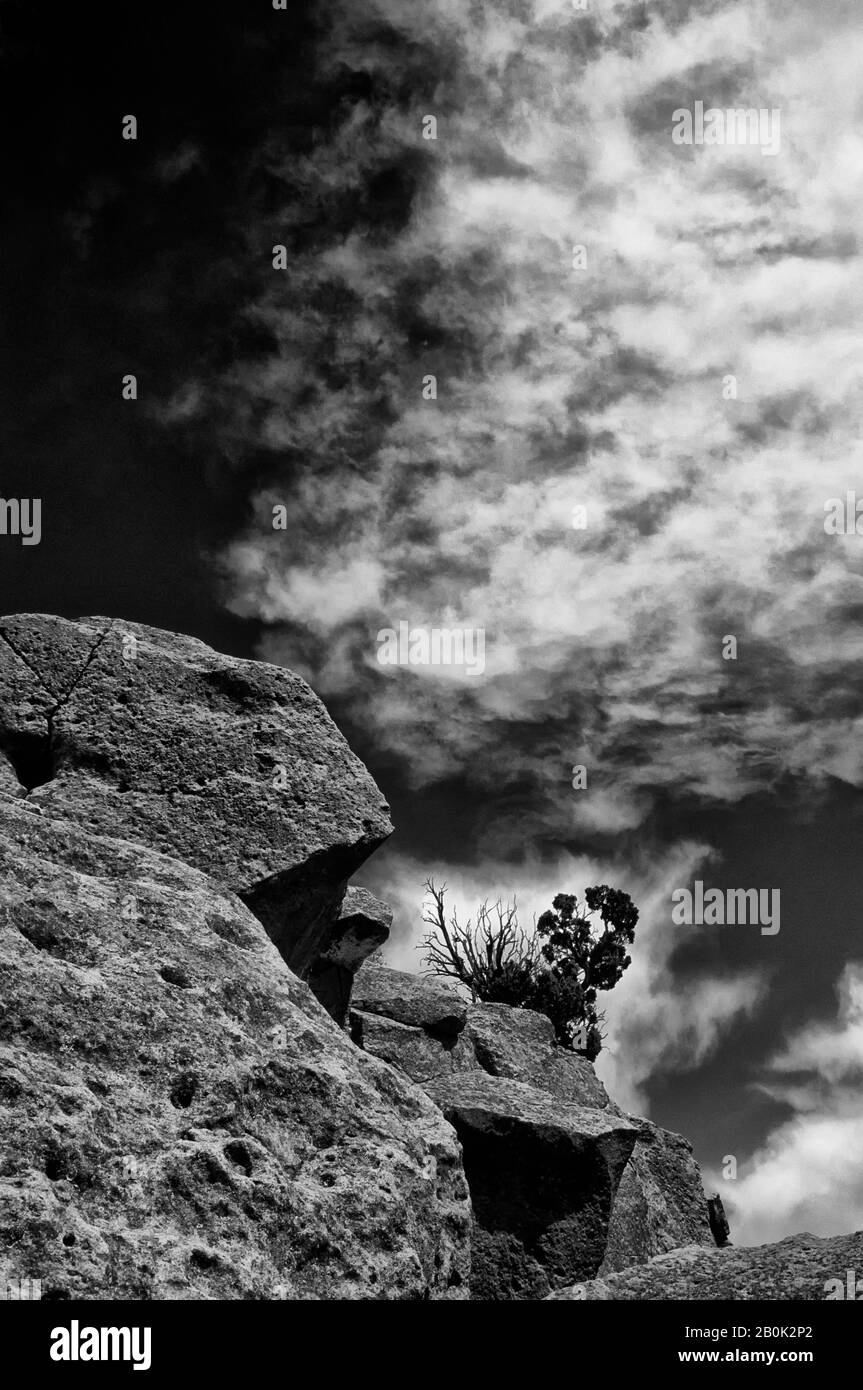 Rocks settlement Black and White Stock Photos & Images - Alamy