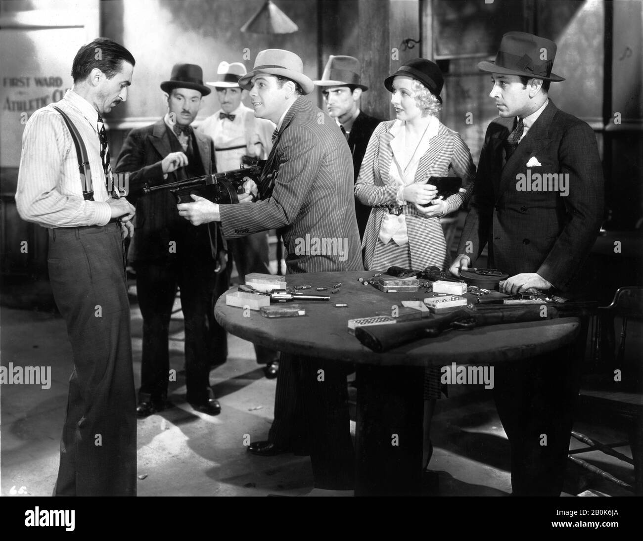 OSGOOD PERKINS VINCE BARNETT PAUL MUNI as Tony Camonte PEDRO REGAS ...