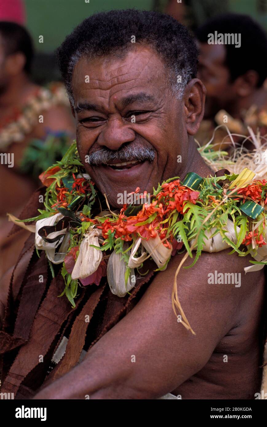 FIJI, VITI LEVU ISLAND, VISEISEI VILLAGE, MAN IN TRADITIONAL COSTUME ...