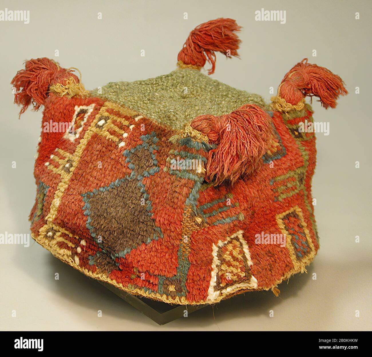 Four cornered hi-res stock photography and images - Alamy