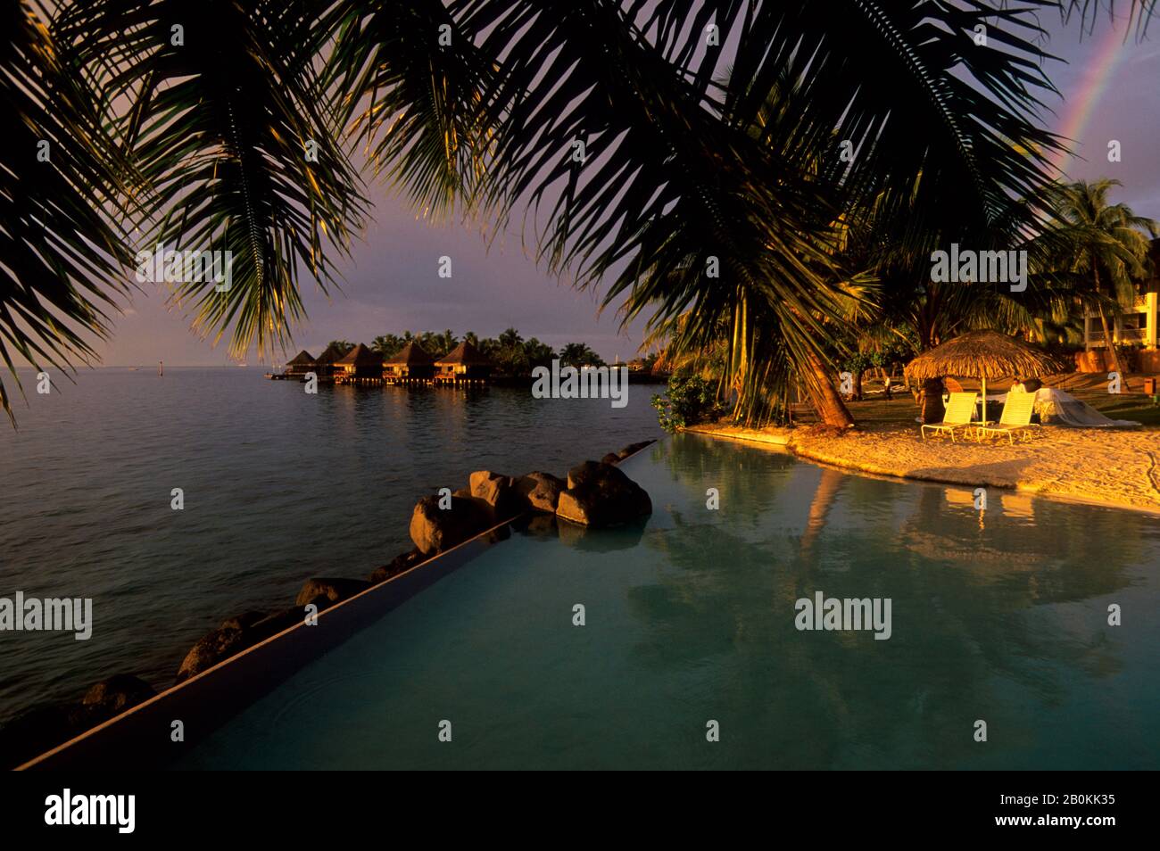 FRENCH POLYNESIA, SOCIETY ISLANDS, TAHITI, BEACHCOMBER HOTEL, ENDLESS ...