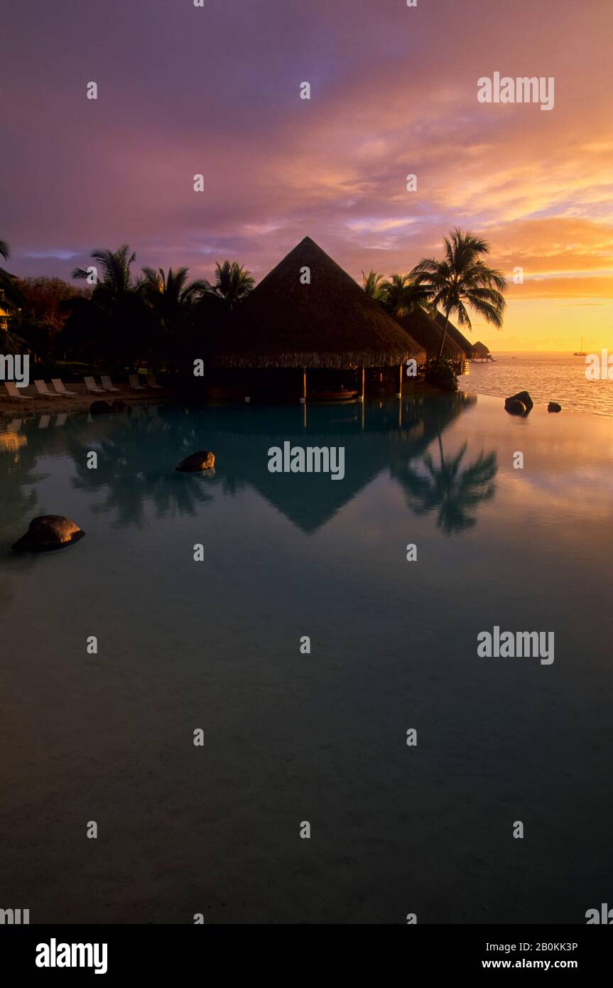 FRENCH POLYNESIA, SOCIETY ISLANDS, TAHITI, BEACHCOMBER HOTEL, ENDLESS ...