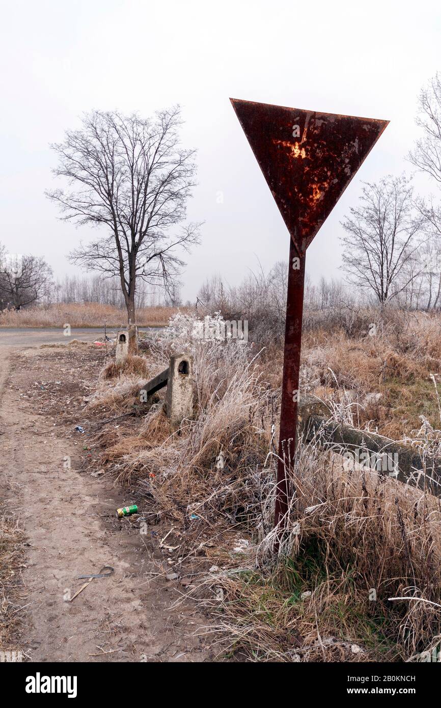 Hungarian road signs hi-res stock photography and images - Alamy