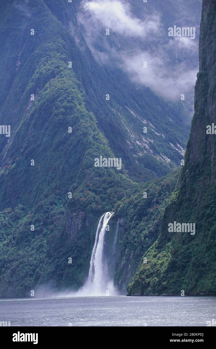 NEW ZEALAND, SOUTH ISLAND, MILFORD SOUND, WATERFALL Stock Photo - Alamy