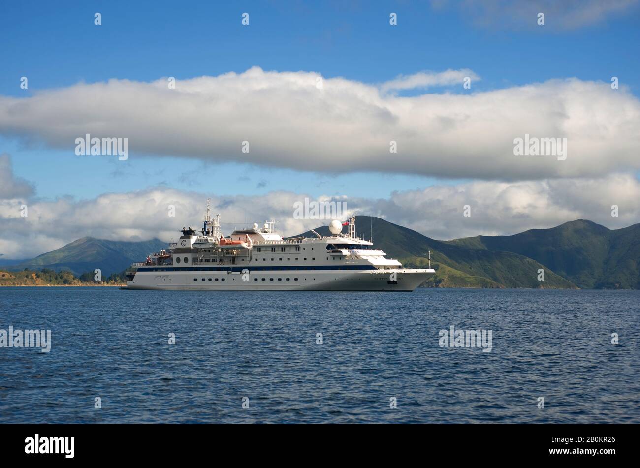 NEW ZEALAND, SOUTH ISLAND, MARLBOROUGH SOUNDS, CRUISE SHIP MV CLIPPER ...