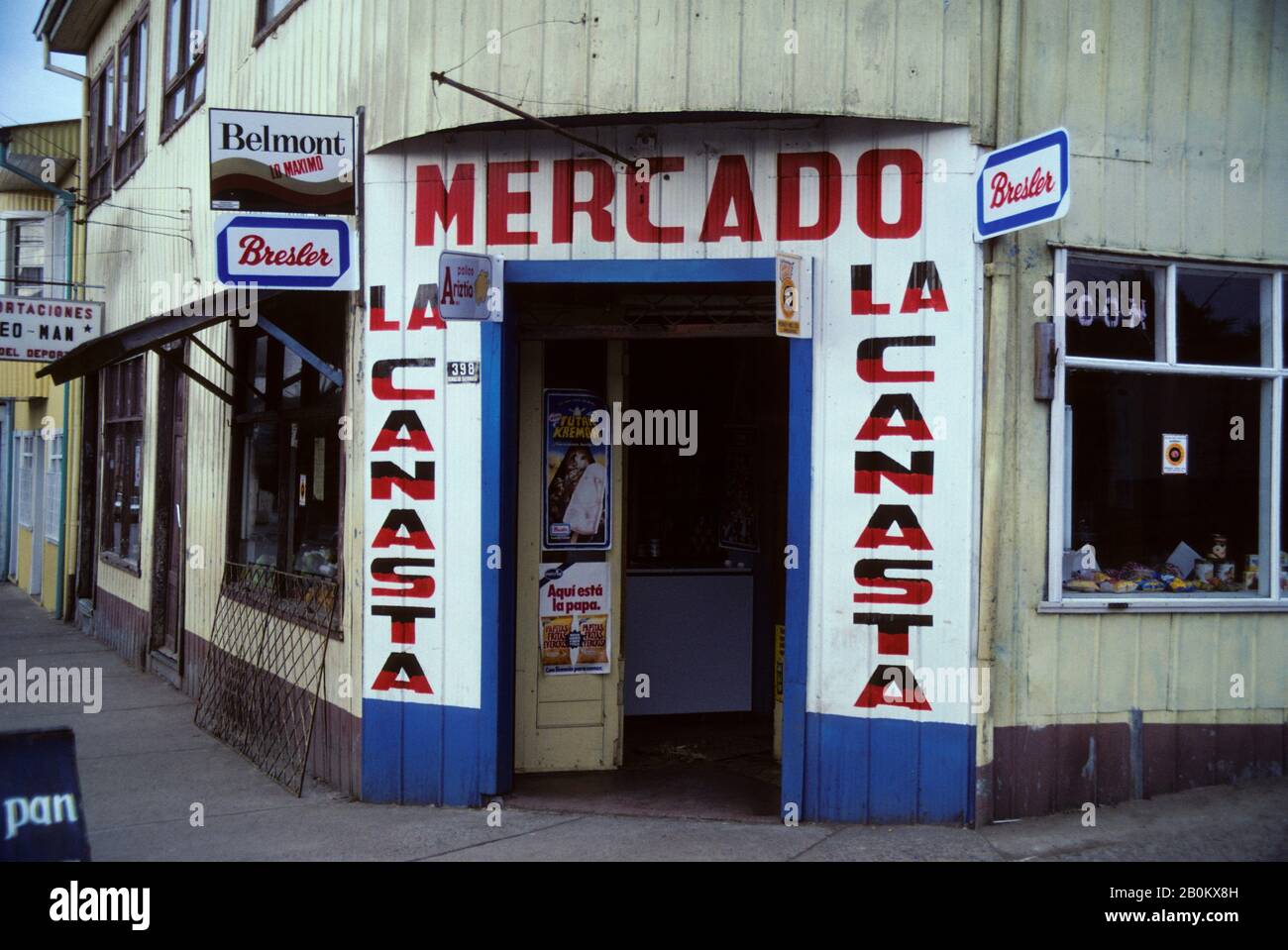 Chiloe street hi-res stock photography and images - Alamy