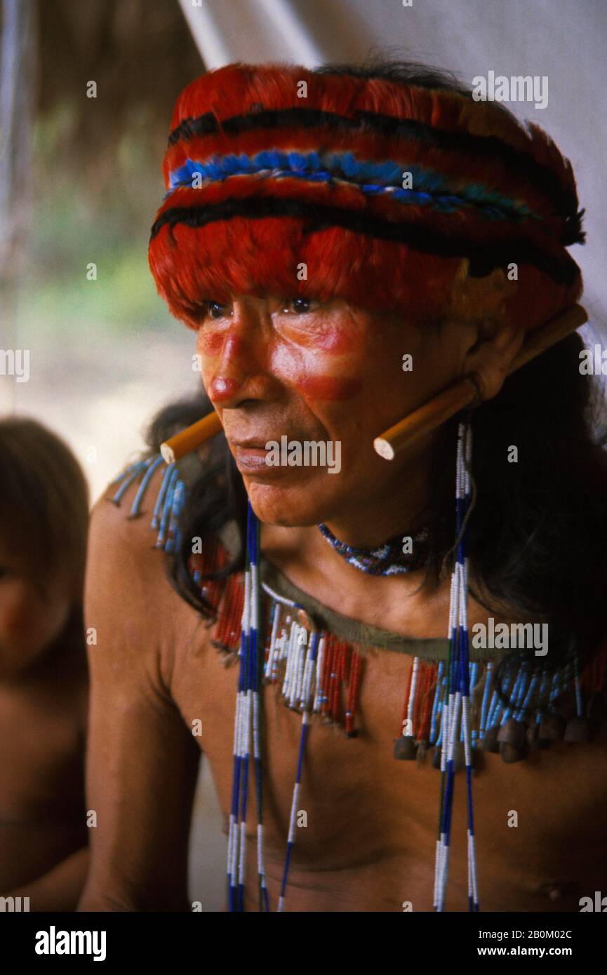 Jivaro man hi-res stock photography and images - Alamy