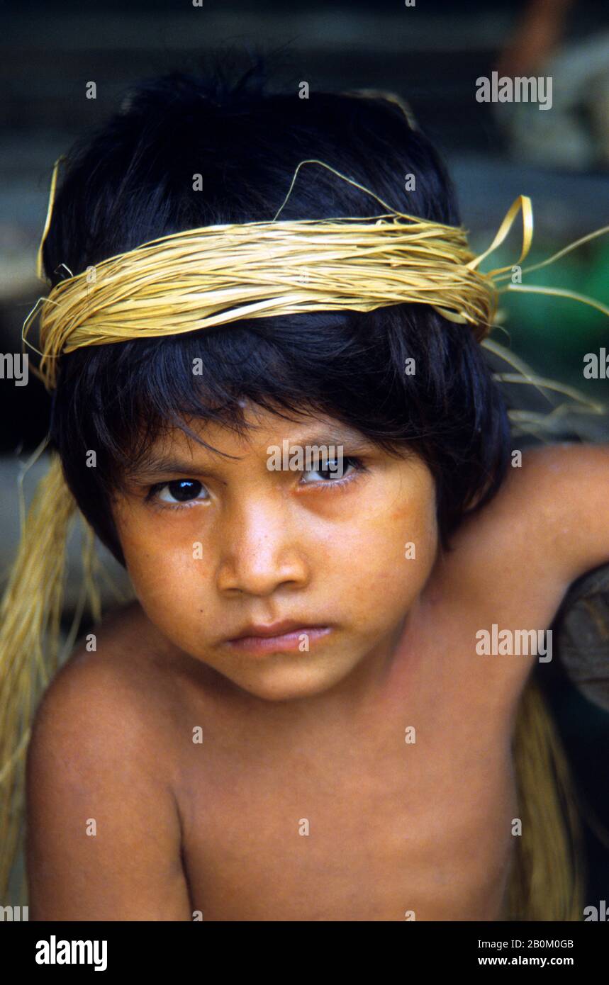 Yagua amazon hi-res stock photography and images - Alamy