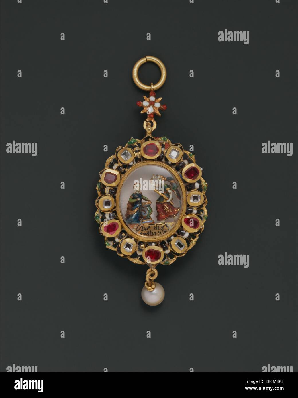 Reliquary pendant hi-res stock photography and images - Alamy