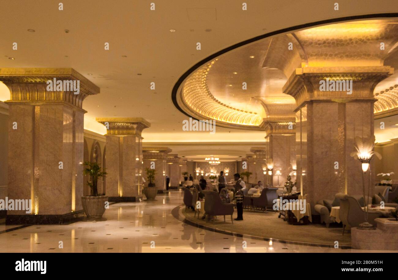 ABU DHABI, UAE - DECEMBER 28 2017: entrance hall of emirates Palace in ...
