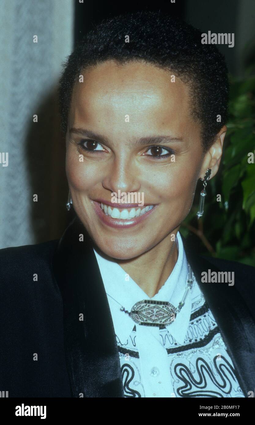 With shari belafonte hi-res stock photography and images - Alamy