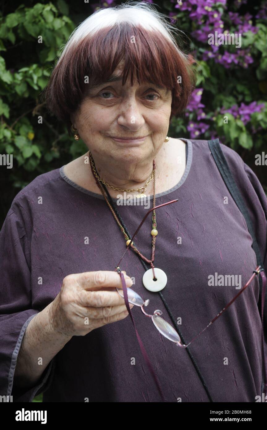 Agnes Varda artist, filmdirector Stock Photo - Alamy