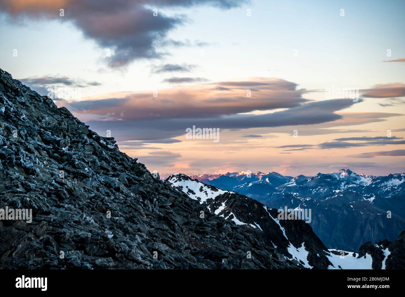 Mountaineer alpine explorer hi-res stock photography and images - Alamy