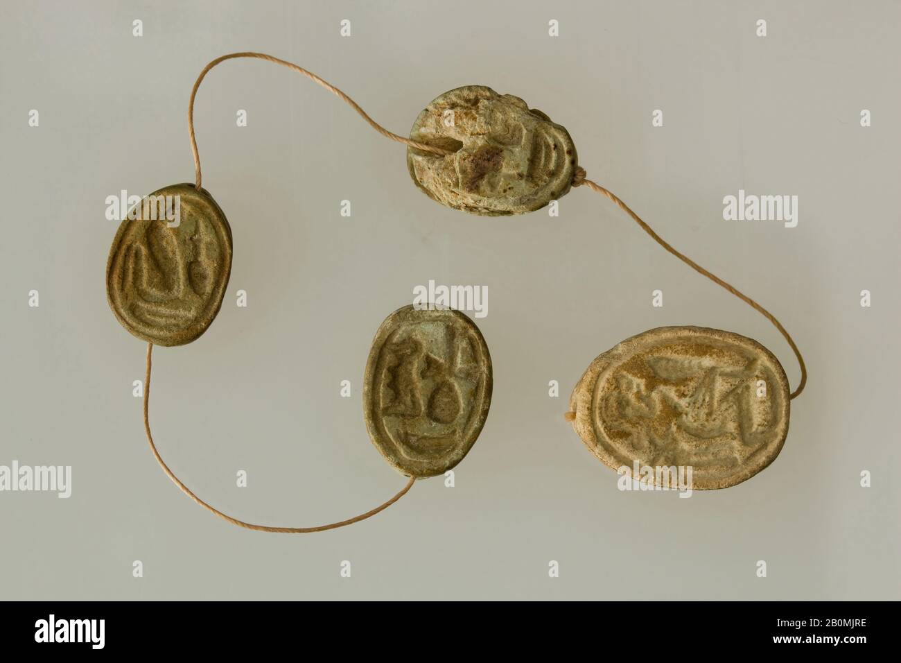 Burial pit egypt hi-res stock photography and images - Alamy