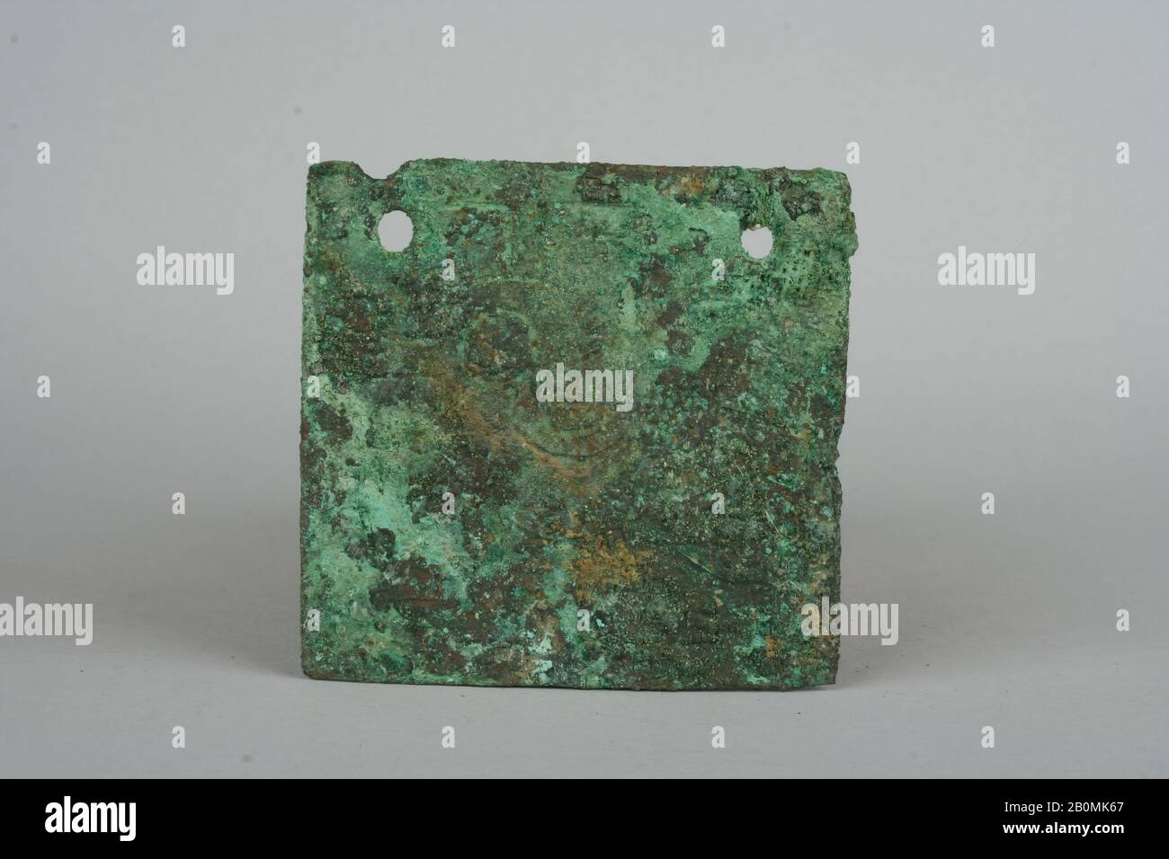 Bird Plaque Ornament, Vicús, 3rd century B.C.–A.D. 2nd century, Peru ...