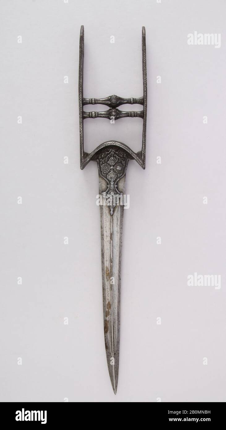 19th century indian dagger hi-res stock photography and images - Alamy
