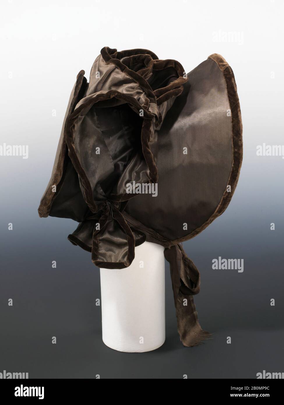 Bonnet, British, ca. 1820, British, silk Stock Photo - Alamy