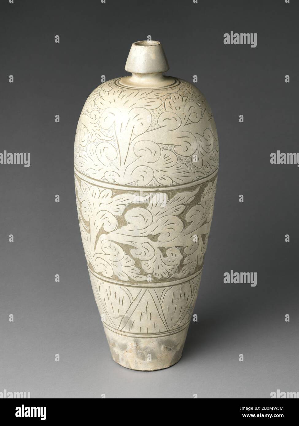 Stoneware with sgraffito decoration cizhou ware hi-res stock ...