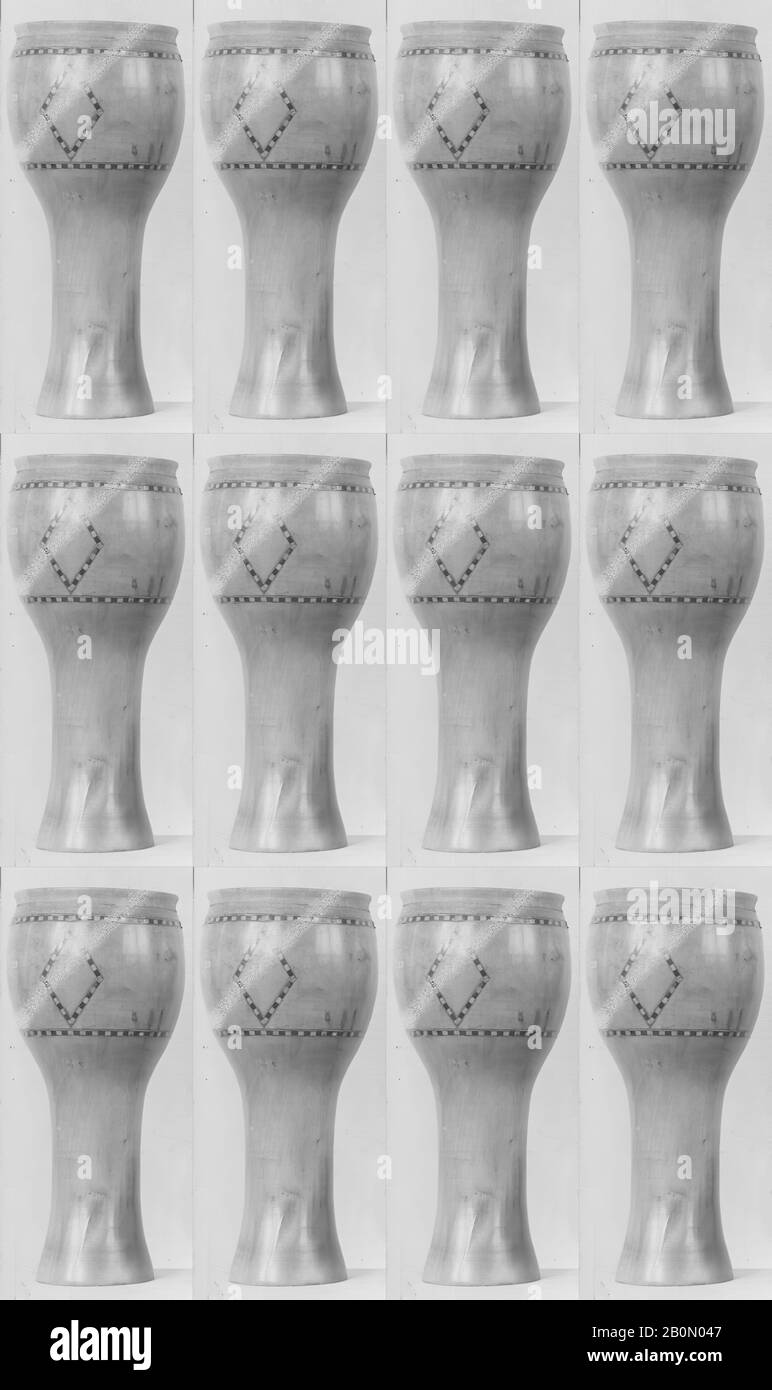 Membranophone hi-res stock photography and images - Alamy