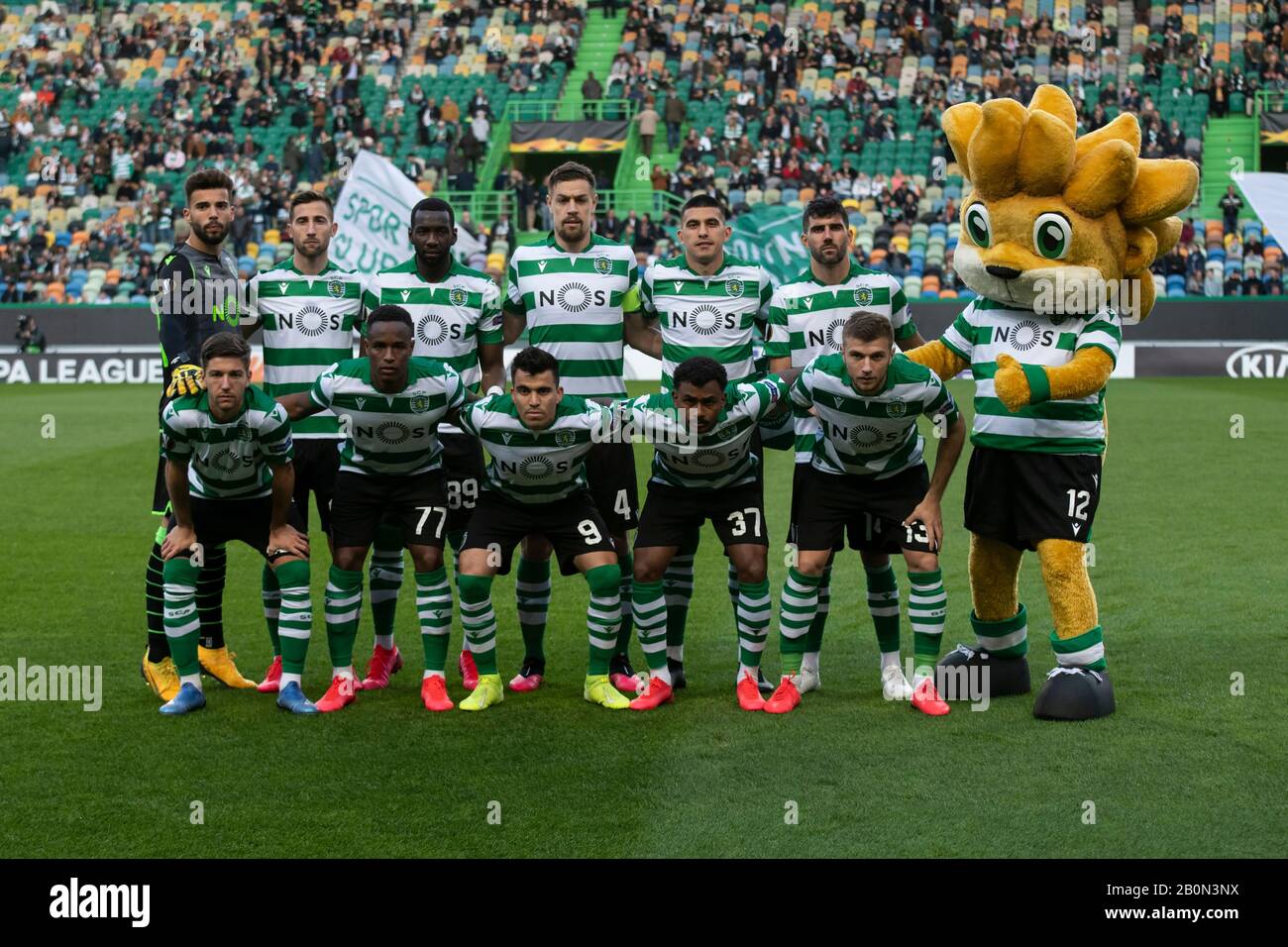 Sporting CP line up before the UEFA Europa League Match 2019/20 ...