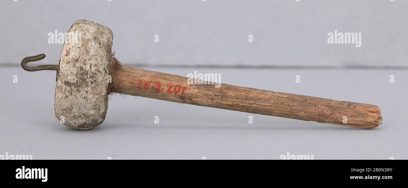 Drop spindle hi-res stock photography and images - Alamy