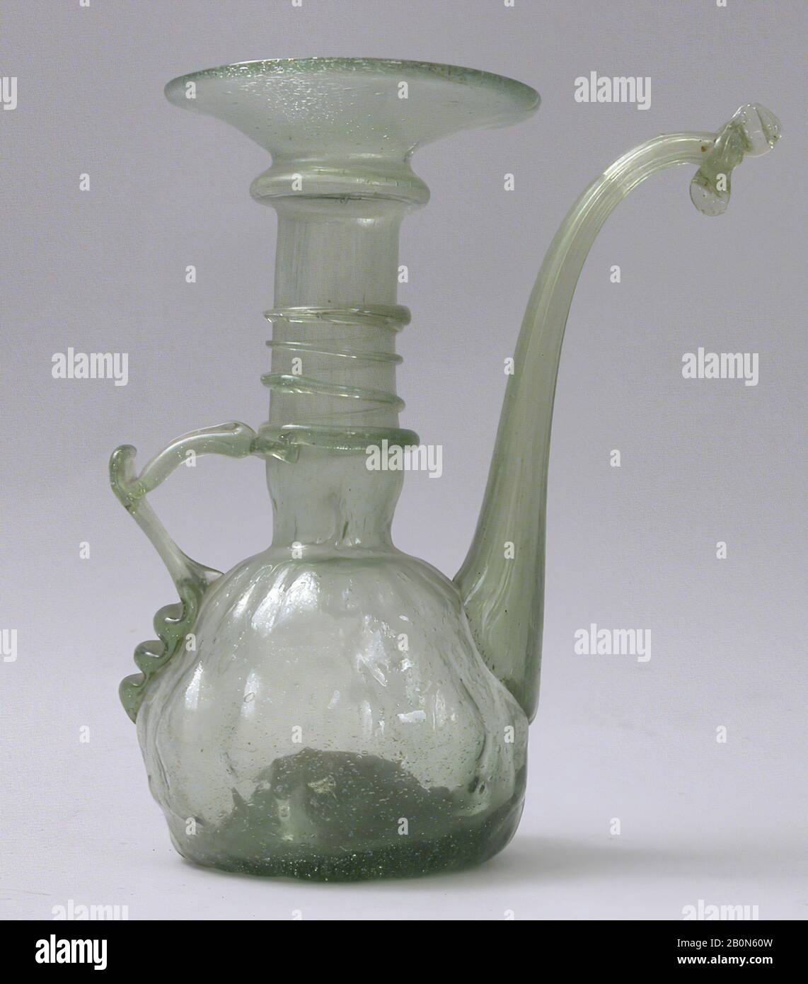 Spout 5 1 2 hi-res stock photography and images - Alamy