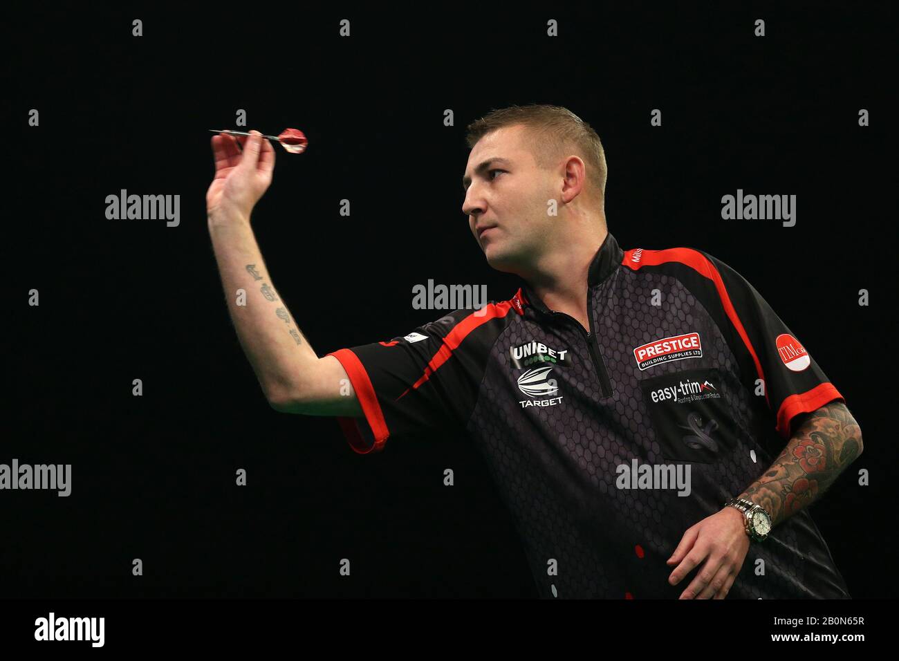 Nathan aspinall darts hi-res stock photography and images - Alamy