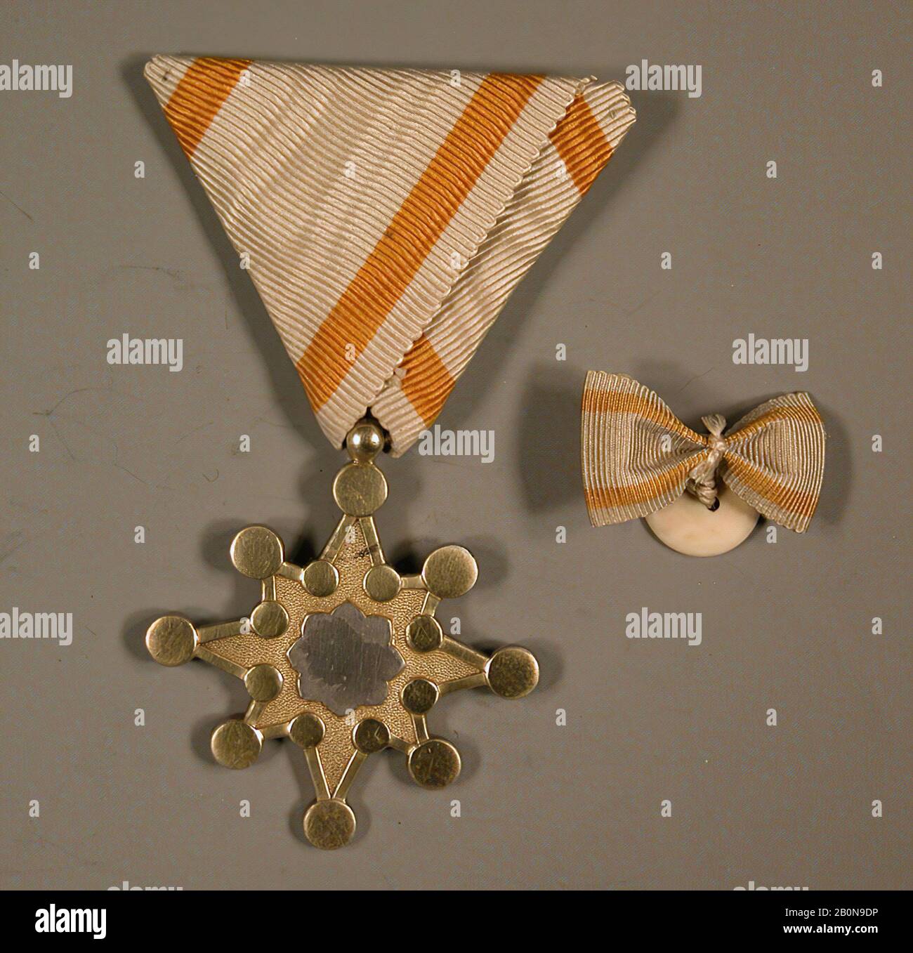 Insignia and ribbon hi-res stock photography and images - Alamy