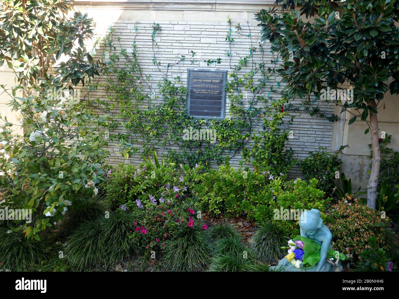 Walter elias disney mickey hi-res stock photography and images - Alamy