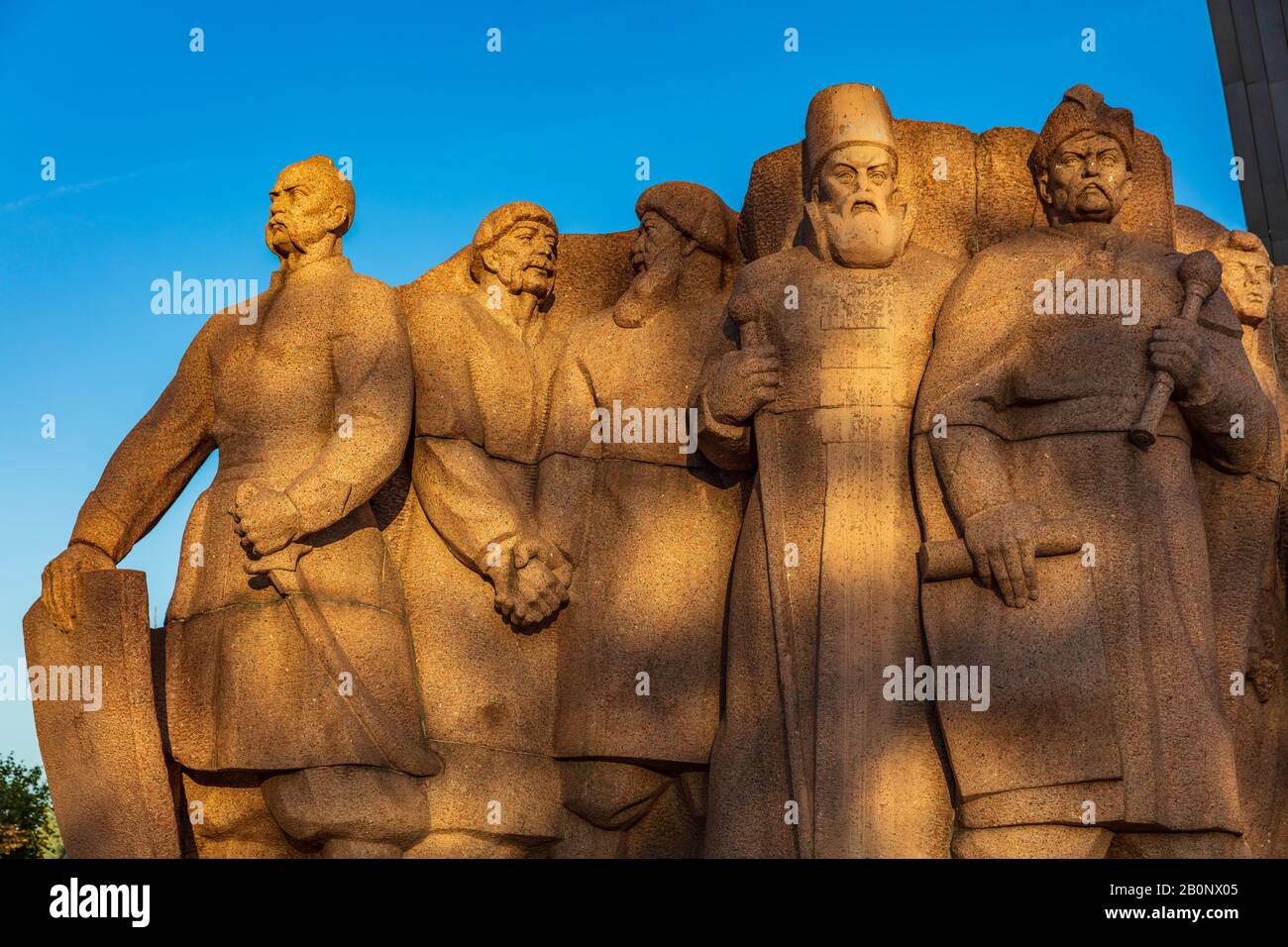 heroes statues under The Peoples' Friendship Arch in Mariinsky Park ...