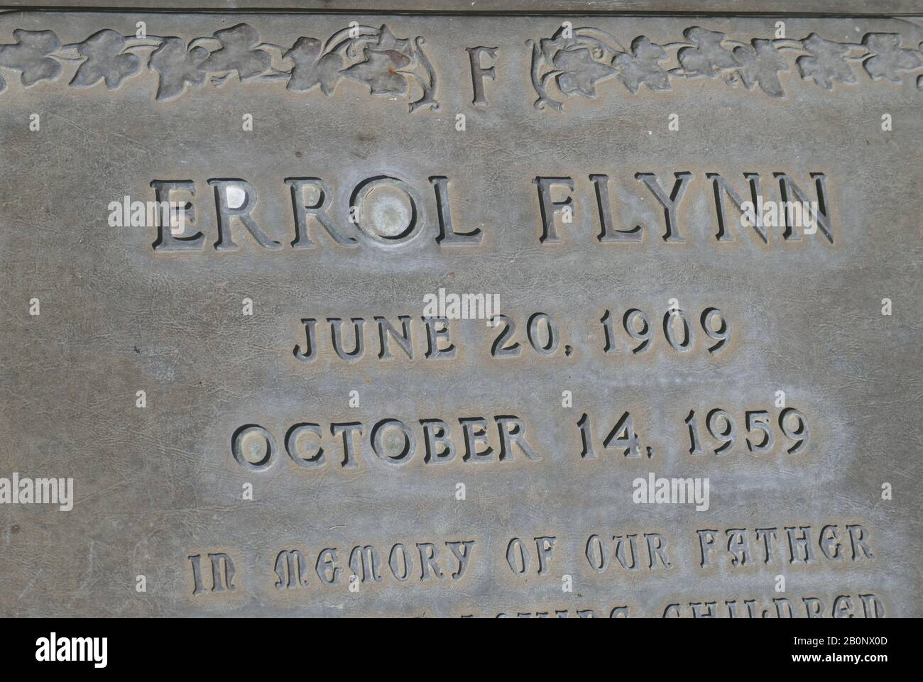 Errol flynn grave forest lawn hi-res stock photography and images - Alamy