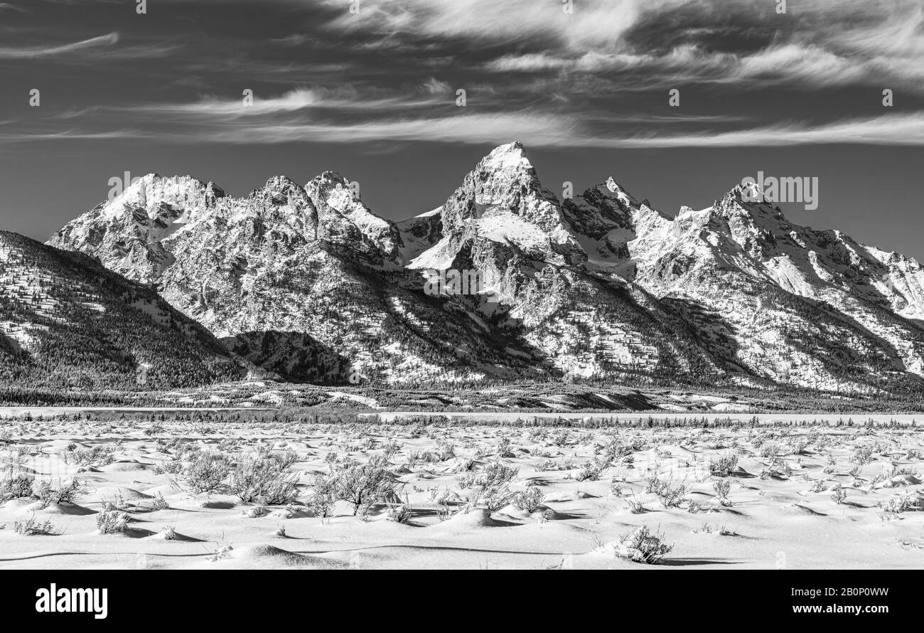 Beautiful mountain ridge in Black and White Stock Photos & Images - Alamy