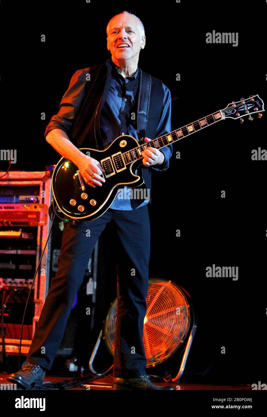 Peter frampton frampton comes alive hi-res stock photography and images ...