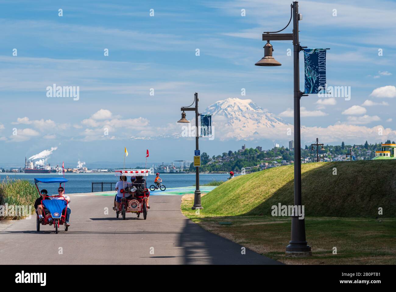 Mt Rainier Hovers Over Downtown Tacoma and Commencement Bay as Seen ...