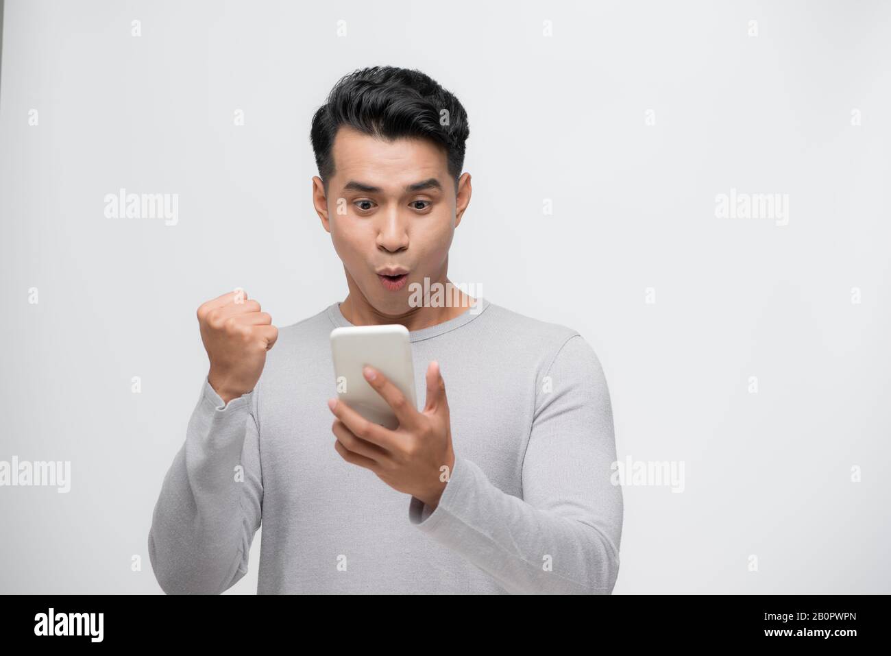 Short chinese man hi-res stock photography and images - Alamy
