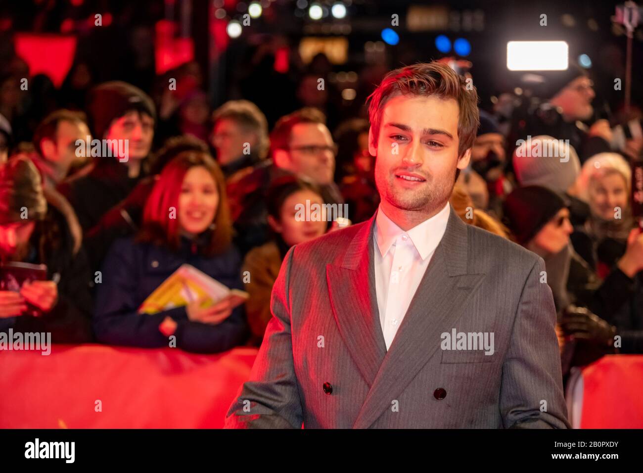 Douglas Booth bei der Eroeffnung der 70. Berlinale Internationale ...