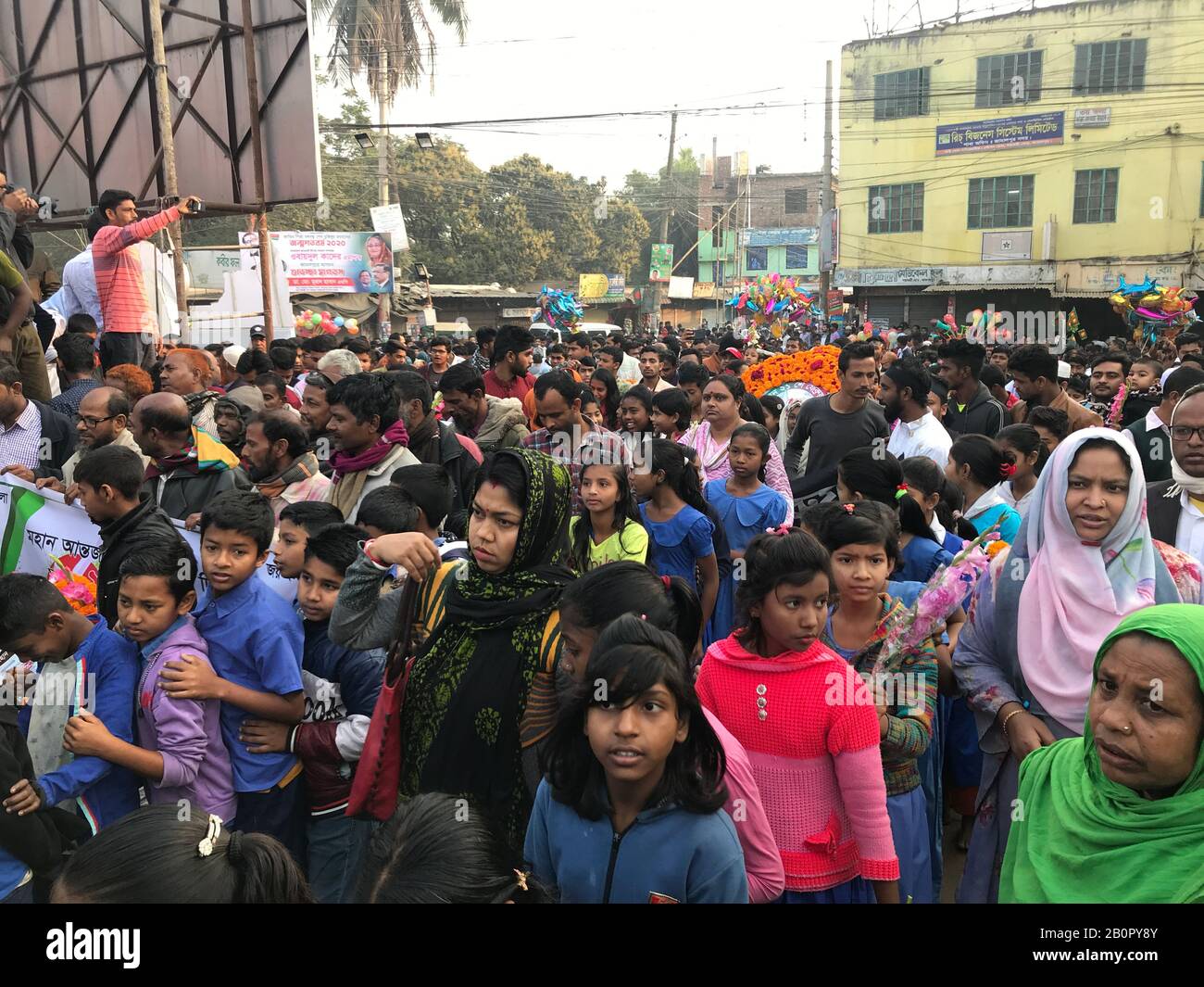 Jamalpur, Bangladesh. 21st Feb, 2020. Thousands of people gather at ...