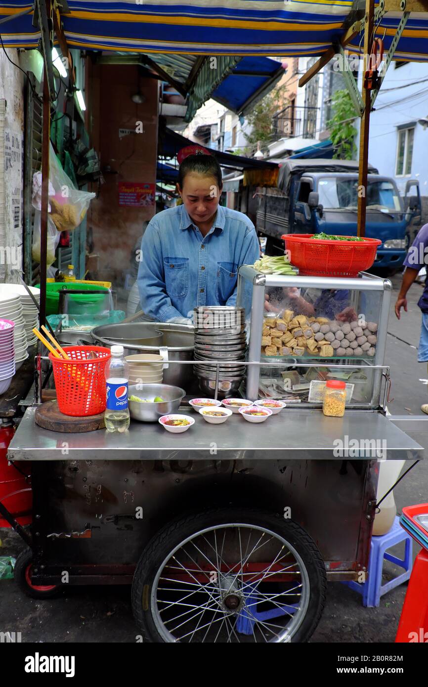 Mobile food stall hi-res stock photography and images - Alamy