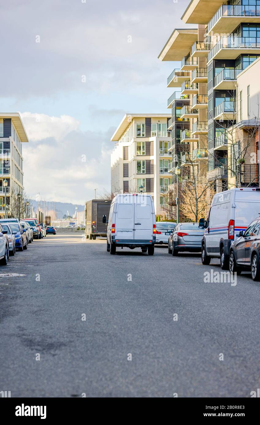 Commercial efficient eco-friendly transportation compact mini vans for ...