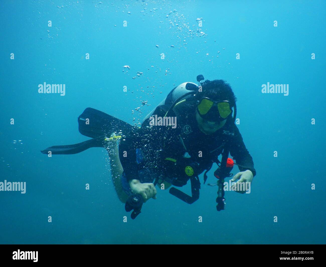 Smiling underwater hi-res stock photography and images - Alamy