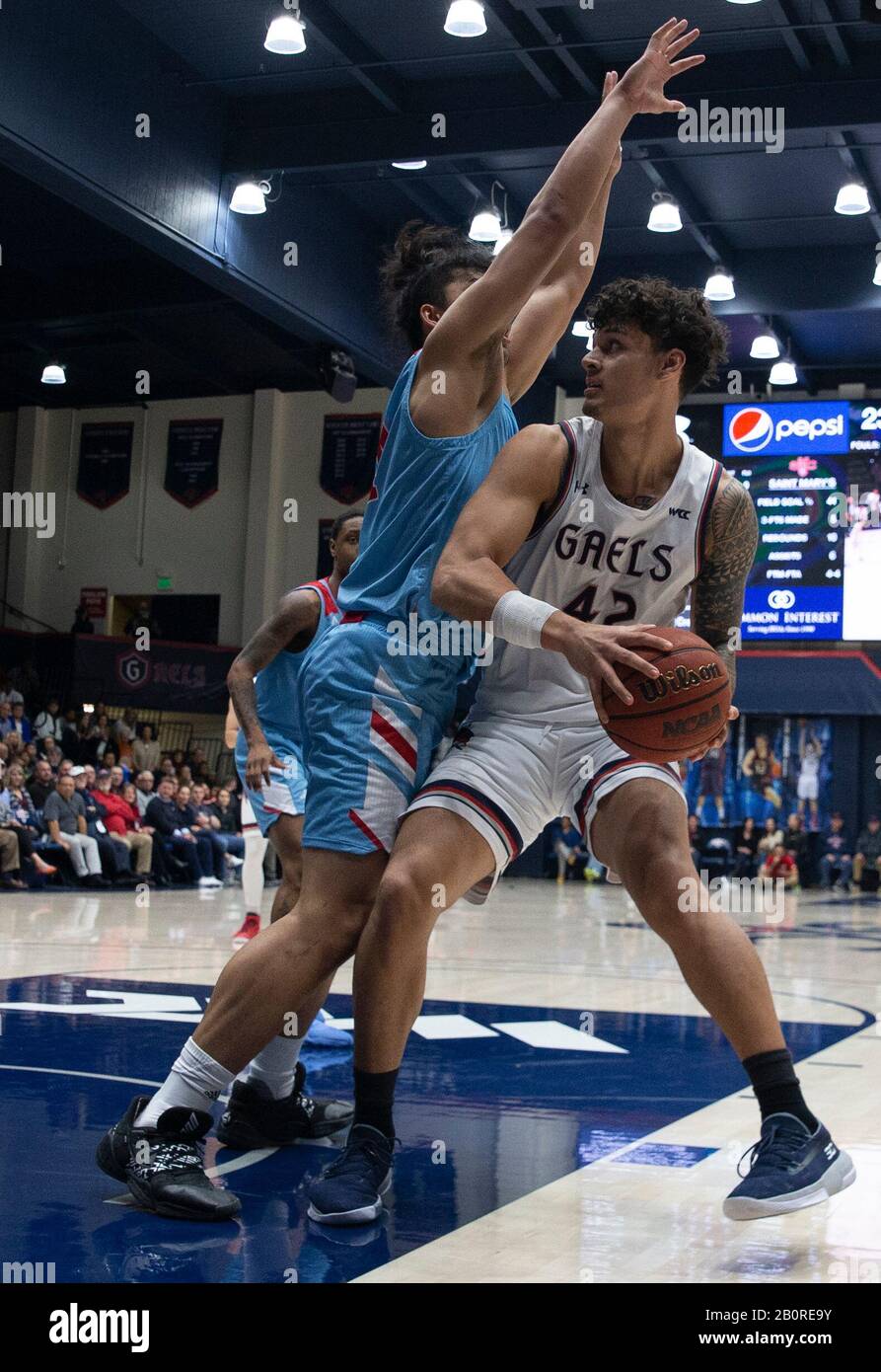 McKeon Pavilion Moraga Calif, USA. 20th Feb, 2020. CA U.S.A. St. Mary's ...