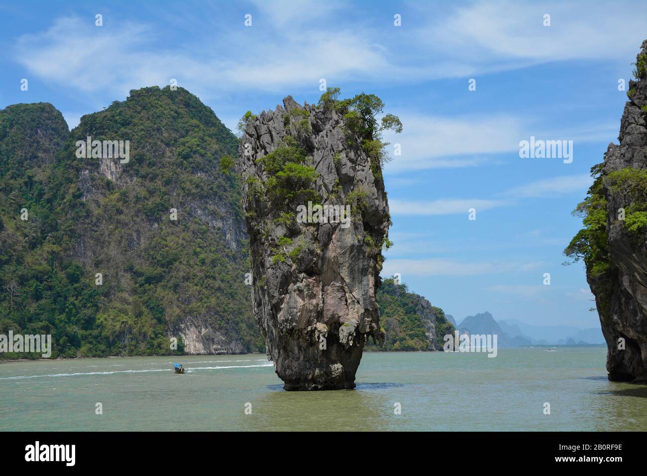 Koh tapu james bond hi-res stock photography and images - Alamy