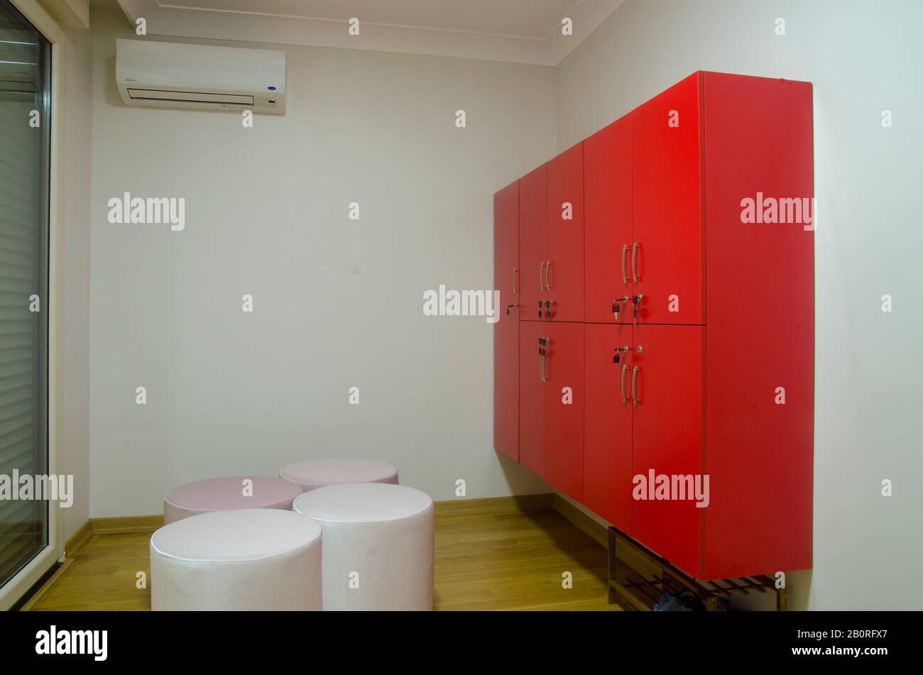 Empty Changing Rooms Stock Photo - Alamy