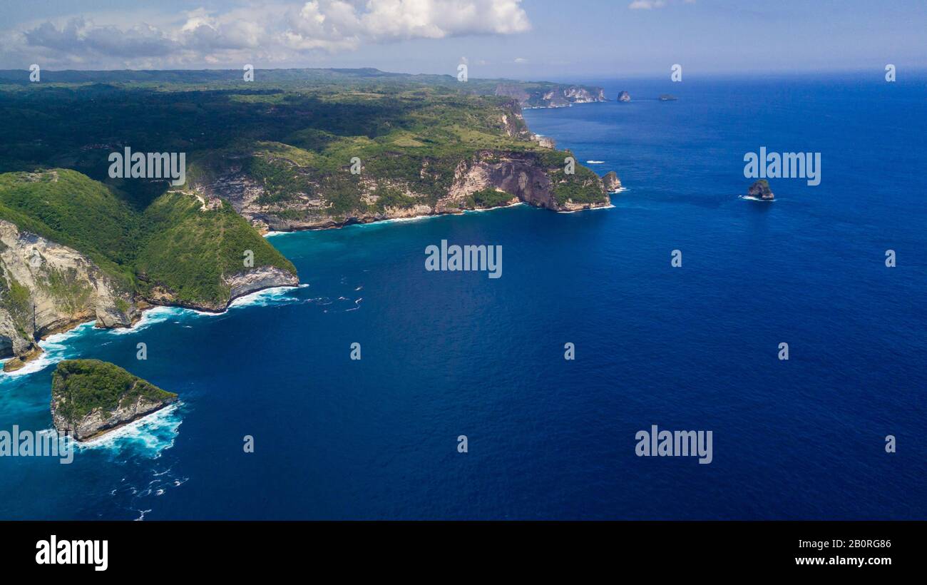 Top view of Karang Dawa bay, Kelingking beach. Nusa Penida Island ...