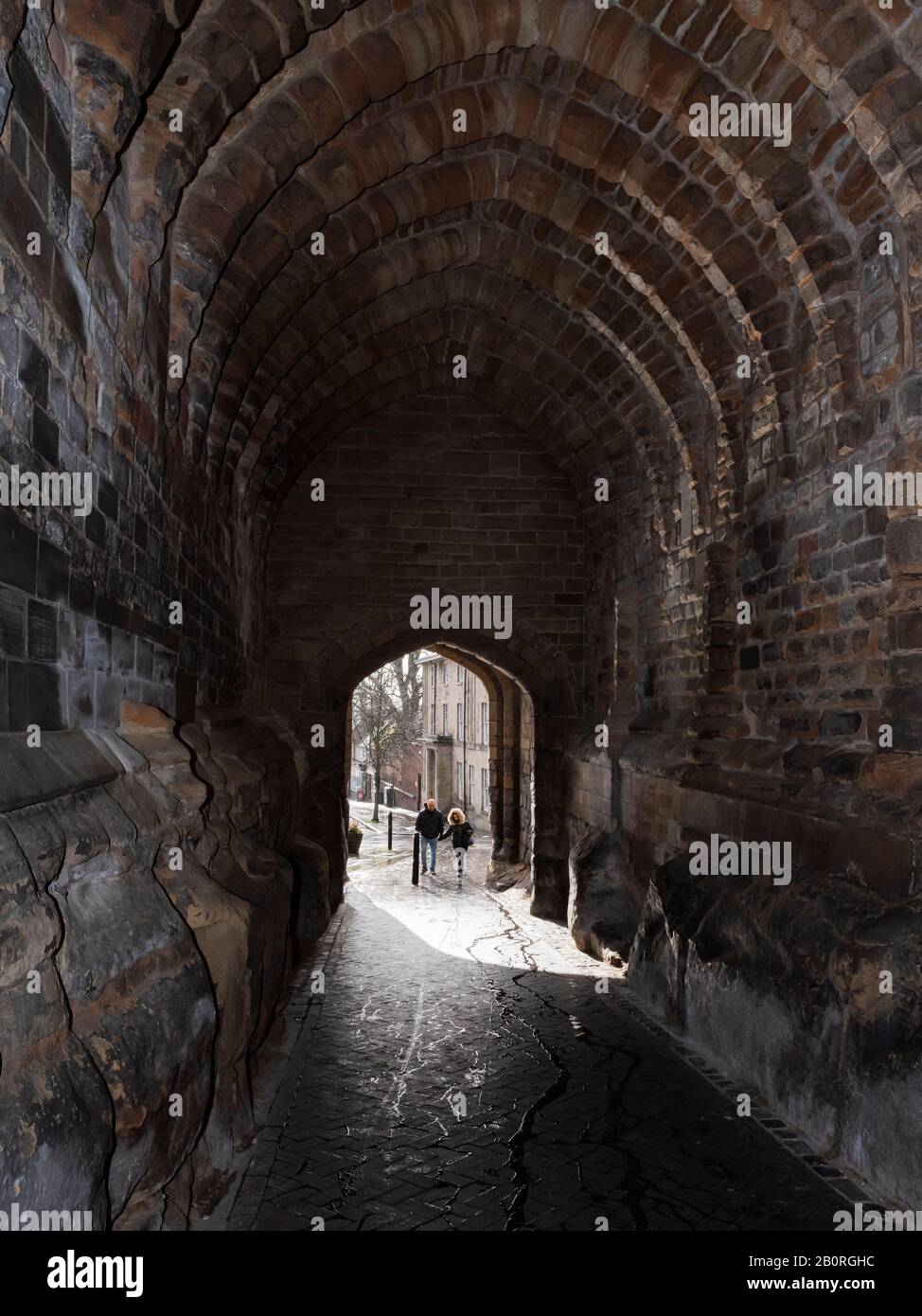 Warwick: A view of West Street through the medieval (Norman) West Gate ...